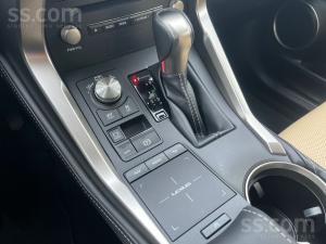 Brūns Lexus NX 2019 Rīga, ar dzinēja tilpumu 2.50 L un nobraukumu 108 tūkst. km par 28800 €, foto 21 vietnē AUTOMOTO.COM.LV