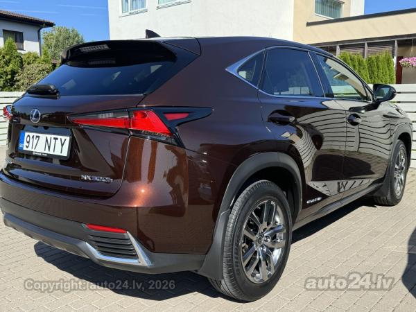 Brown Lexus NX 2021 in Tallinn, with an engine capacity of 2.50 L and mileage of 78 thousand km for 33500 €, photo 2 on AUTOMOTO.COM.LV