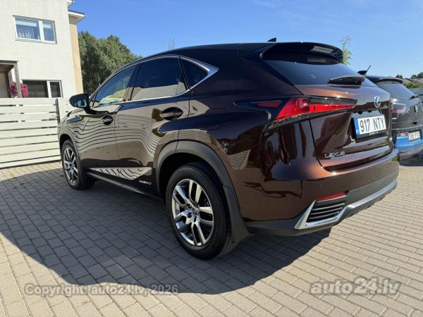 Brown Lexus NX 2021 in Tallinn, with an engine capacity of 2.50 L and mileage of 78 thousand km for 33500 €, photo 4 on AUTOMOTO.COM.LV