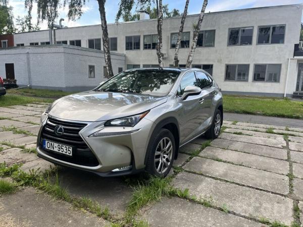 Lexus NX 2016 in Riga, with an engine capacity of 2.50 L and mileage of 169 thousand km for 23000 €, photo 1 on AUTOMOTO.COM.LV