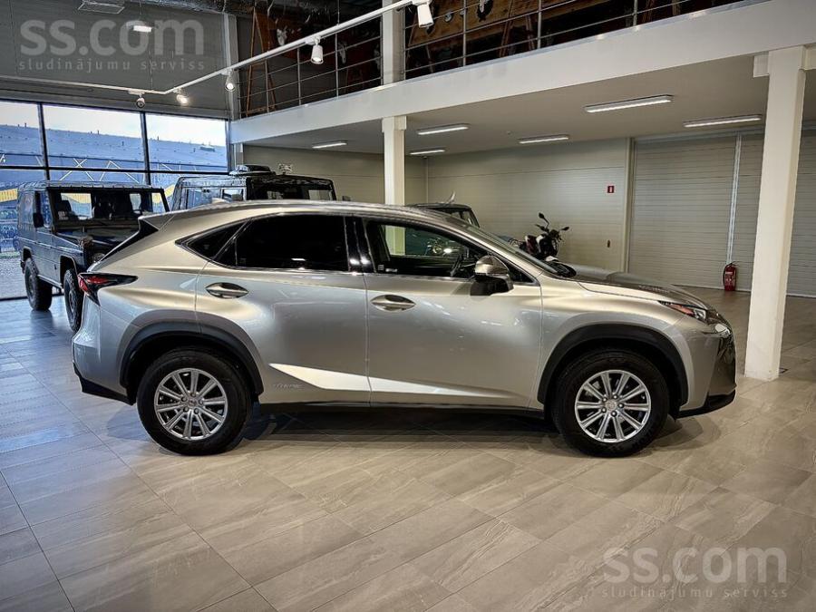 Lexus NX 2016 in Dobele, with an engine capacity of 2.50 L and mileage of 206 thousand km for 18650 €, photo 3 on AUTOMOTO.COM.LV