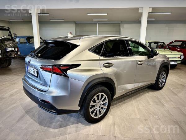 Lexus NX 2016 in Dobele, with an engine capacity of 2.50 L and mileage of 206 thousand km for 18650 €, photo 3 on AUTOMOTO.COM.LV