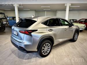 Lexus NX 2016 in Dobele, with an engine capacity of 2.50 L and mileage of 206 thousand km for 18650 €, photo 4 on AUTOMOTO.COM.LV