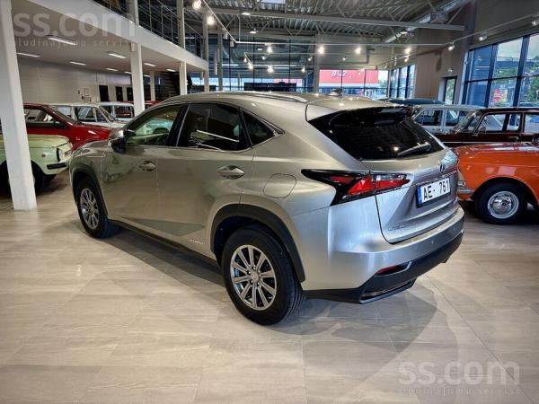 Lexus NX 2016 in Dobele, with an engine capacity of 2.50 L and mileage of 206 thousand km for 18650 €, photo 5 on AUTOMOTO.COM.LV