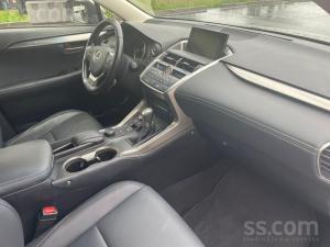 Lexus NX 2017 in Riga, with an engine capacity of 2.50 L and mileage of 99 thousand km for 23500 €, photo 13 on AUTOMOTO.COM.LV