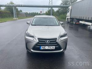 Lexus NX 2017 in Riga, with an engine capacity of 2.50 L and mileage of 99 thousand km for 23500 €, photo 14 on AUTOMOTO.COM.LV