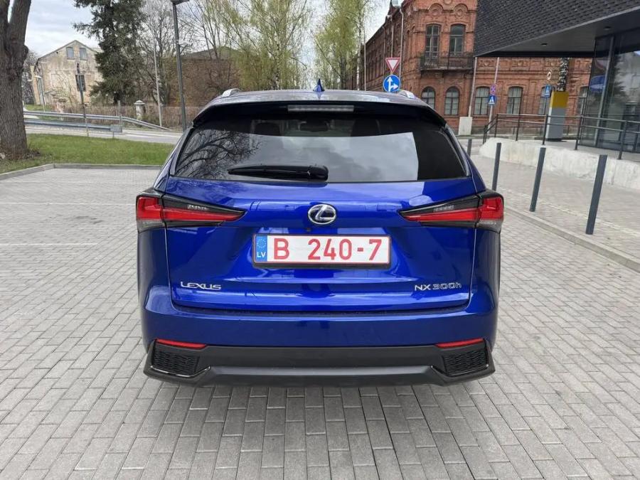 Lexus NX 2018 in Daugavpils, with an engine capacity of 2.50 L and mileage of 118 thousand km for 23000 €, photo 9 on AUTOMOTO.COM.LV