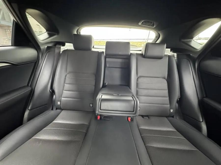 Lexus NX 2018 in Daugavpils, with an engine capacity of 2.50 L and mileage of 118 thousand km for 23000 €, photo 18 on AUTOMOTO.COM.LV