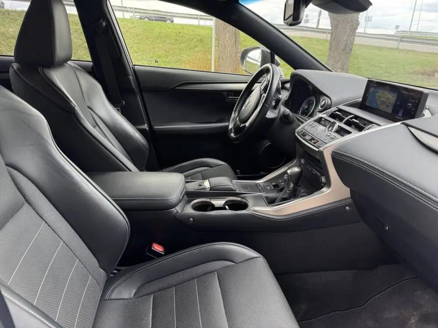 Lexus NX 2018 in Daugavpils, with an engine capacity of 2.50 L and mileage of 118 thousand km for 23000 €, photo 19 on AUTOMOTO.COM.LV