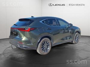Zaļš Lexus NX 2022 Rīga, ar dzinēja tilpumu 2.50 L un nobraukumu 83 tūkst. km par 43500 €, foto 3 vietnē AUTOMOTO.COM.LV