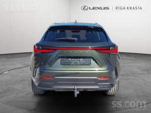 Zaļš Lexus NX 2022 Rīga, ar dzinēja tilpumu 2.50 L un nobraukumu 83 tūkst. km par 43500 €, foto 7 vietnē AUTOMOTO.COM.LV