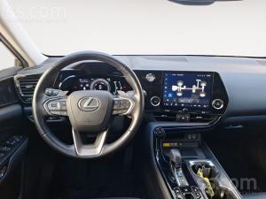 Zaļš Lexus NX 2022 Rīga, ar dzinēja tilpumu 2.50 L un nobraukumu 83 tūkst. km par 43500 €, foto 15 vietnē AUTOMOTO.COM.LV