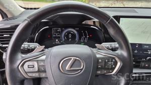 Green Lexus NX 2023 in Riga, with an engine capacity of 2.50 L and mileage of 55 thousand km for 44000 €, photo 7 on AUTOMOTO.COM.LV