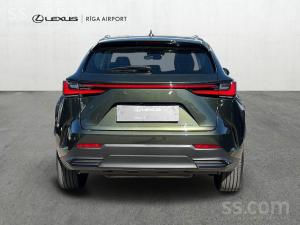 Zaļš Lexus NX 2025 Rīga, ar dzinēja tilpumu 2.50 L un nobraukumu 23 tūkst. km par 52000 €, foto 5 vietnē AUTOMOTO.COM.LV