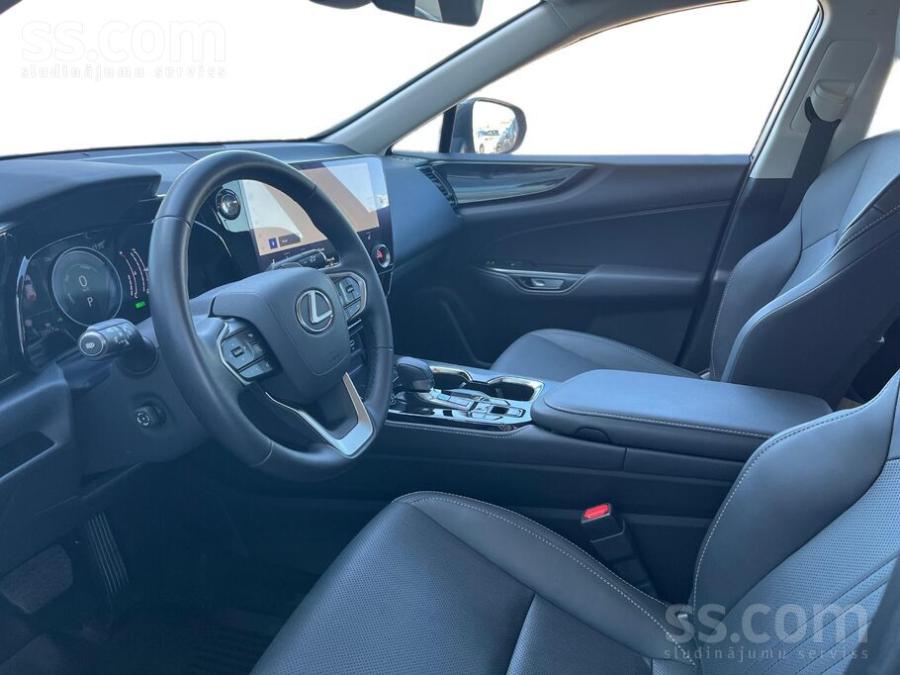 Zaļš Lexus NX 2025 Rīga, ar dzinēja tilpumu 2.50 L un nobraukumu 23 tūkst. km par 52000 €, foto 12 vietnē AUTOMOTO.COM.LV