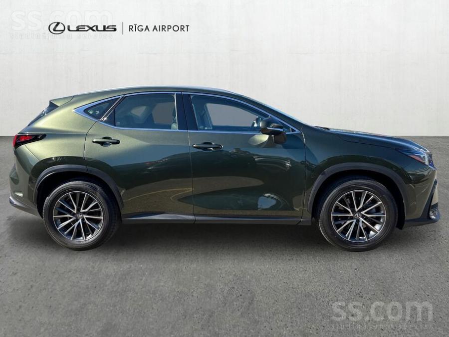 Zaļš Lexus NX 2025 Rīga, ar dzinēja tilpumu 2.50 L un nobraukumu 23 tūkst. km par 52000 €, foto 17 vietnē AUTOMOTO.COM.LV