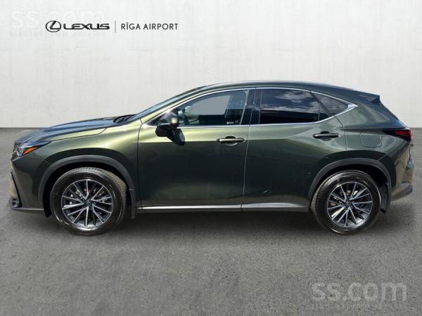 Green Lexus NX 2025 in Riga, with an engine capacity of 2.50 L and mileage of 7 thousand km for 55900 €, photo 3 on AUTOMOTO.COM.LV