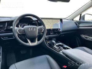 Zaļš Lexus NX 2025 Rīga, ar dzinēja tilpumu 2.50 L un nobraukumu 7 tūkst. km par 55900 €, foto 12 vietnē AUTOMOTO.COM.LV
