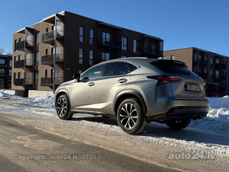 Grey Lexus NX 2014 in Tallinn, with an engine capacity of 2.50 L and mileage of 223 thousand km for 19900 €, photo 3 on AUTOMOTO.COM.LV