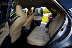 Pelēks Lexus NX 2014 Rīga, ar dzinēja tilpumu 2.50 L un nobraukumu 147 tūkst. km par 12999 €, foto 13 vietnē AUTOMOTO.COM.LV