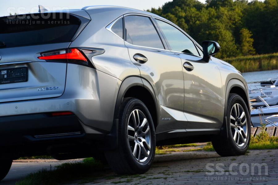 Pelēks Lexus NX 2014 Rīga, ar dzinēja tilpumu 2.50 L un nobraukumu 147 tūkst. km par 12999 €, foto 30 vietnē AUTOMOTO.COM.LV