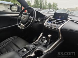Grey Lexus NX 2014 in Riga, with an engine capacity of 2.50 L and mileage of 174 thousand km for 19000 €, photo 11 on AUTOMOTO.COM.LV