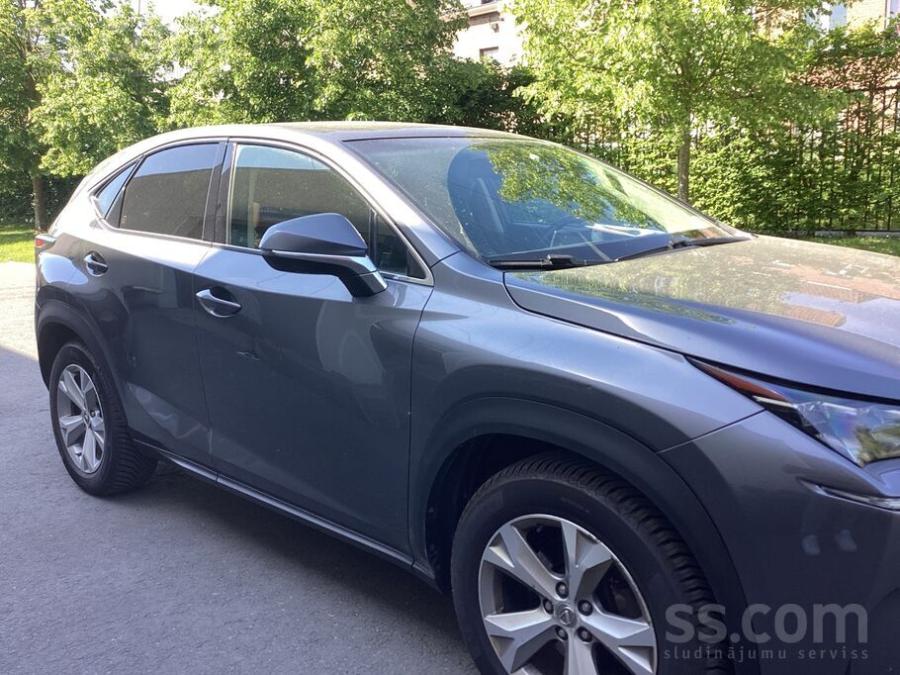 Grey Lexus NX 2015 in Daugavpils, with an engine capacity of 2.50 L and mileage of 249 thousand km for 17950 €, photo 4 on AUTOMOTO.COM.LV