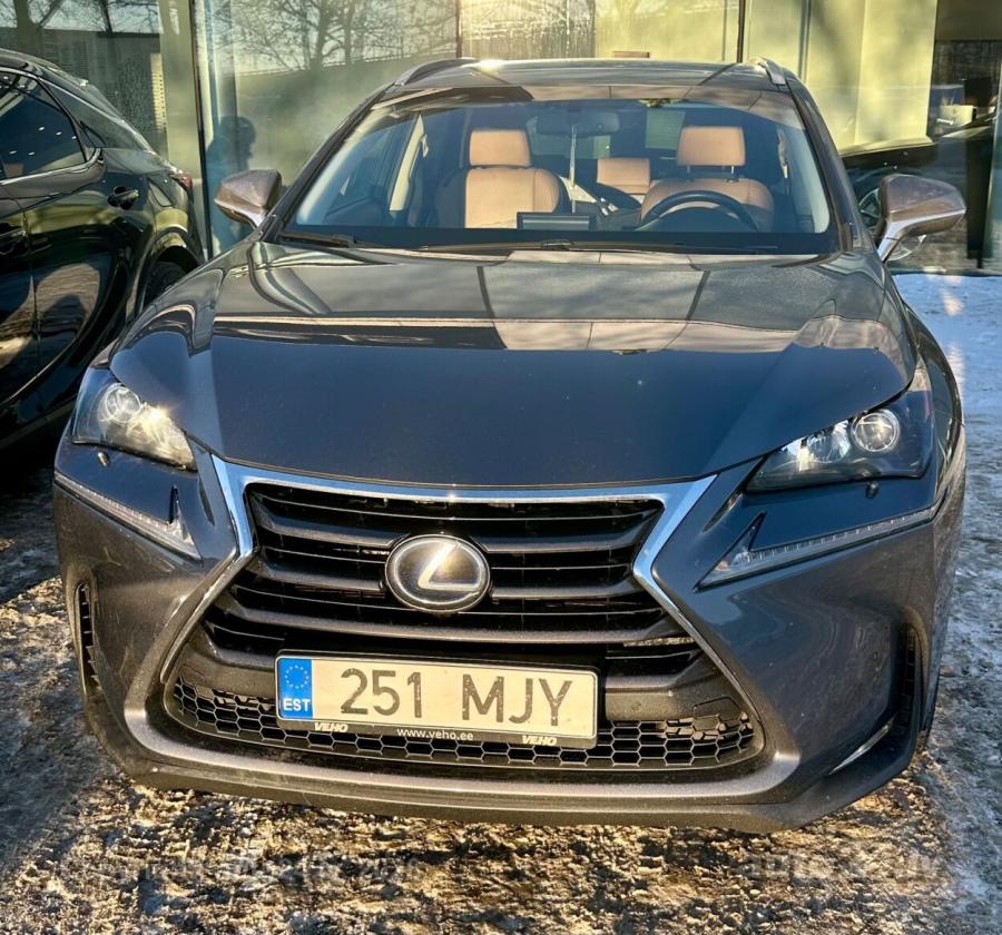 Grey Lexus NX 2015 in Tallinn, with an engine capacity of 2.50 L and mileage of 156 thousand km for 20500 €, photo 6 on AUTOMOTO.COM.LV