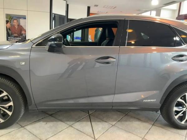 Pelēks Lexus NX 2015 Daugavpils, ar dzinēja tilpumu 2.50 L un nobraukumu 167 tūkst. km par 22000 €, foto 5 vietnē AUTOMOTO.COM.LV