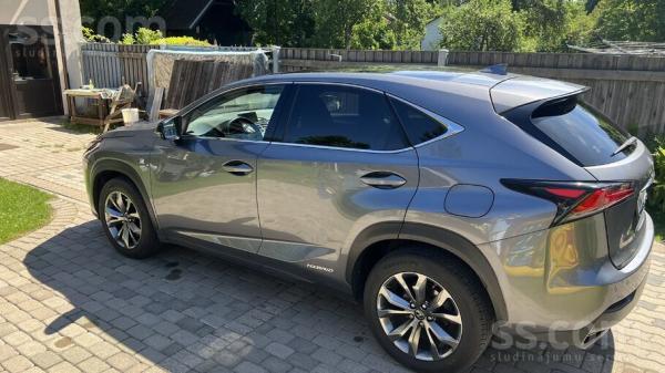 Grey Lexus NX 2015 in Riga, with an engine capacity of 2.50 L and mileage of 199 thousand km for 18500 €, photo 3 on AUTOMOTO.COM.LV
