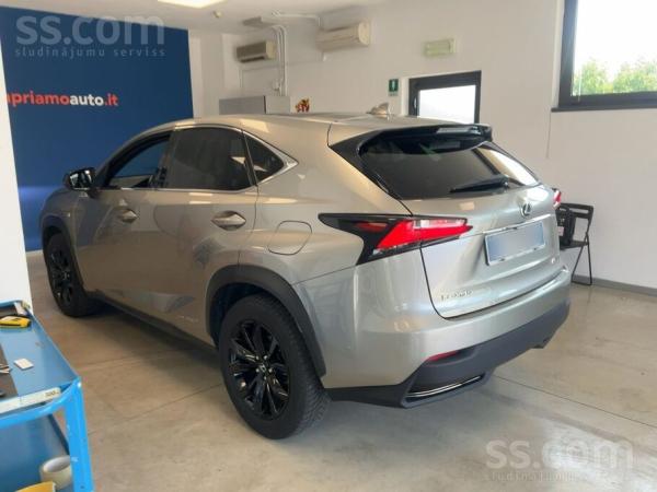 Grey Lexus NX 2015 in Daugavpils, with an engine capacity of 2.50 L and mileage of 180 thousand km for 21930 €, photo 3 on AUTOMOTO.COM.LV