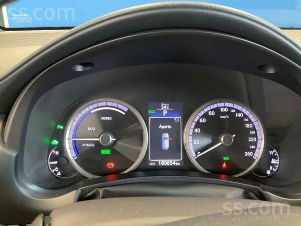 Grey Lexus NX 2015 in Daugavpils, with an engine capacity of 2.50 L and mileage of 180 thousand km for 21930 €, photo 10 on AUTOMOTO.COM.LV
