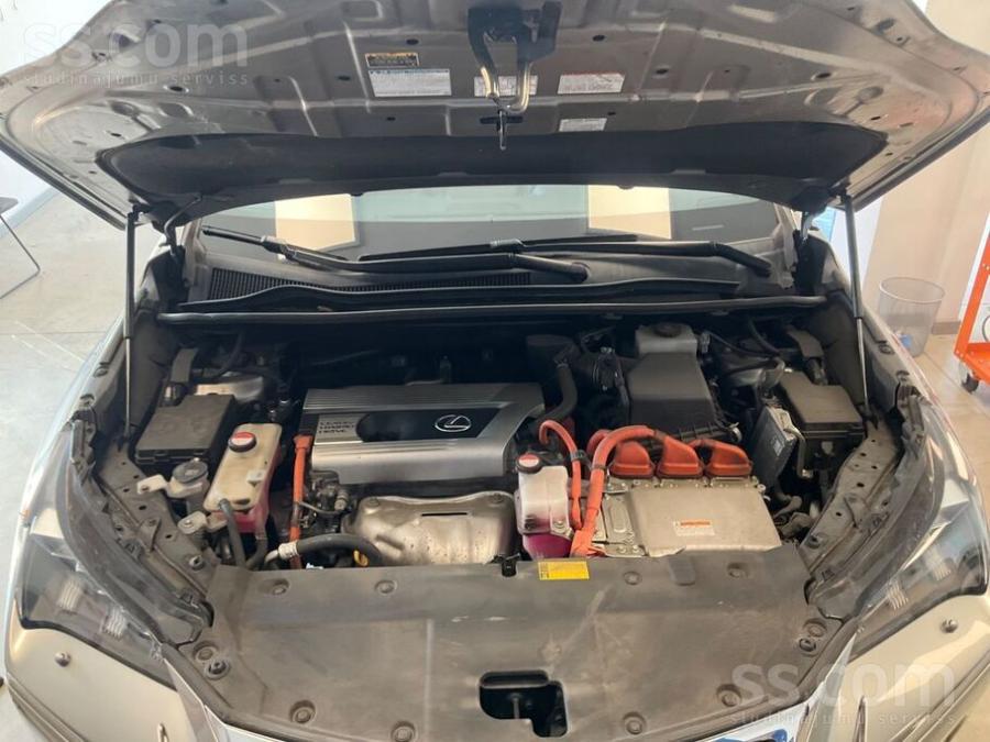 Pelēks Lexus NX 2015 Daugavpils, ar dzinēja tilpumu 2.50 L un nobraukumu 180 tūkst. km par 21790 €, foto 10 vietnē AUTOMOTO.COM.LV