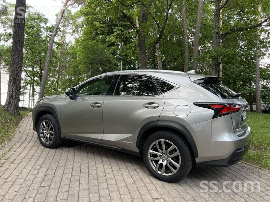 Grey Lexus NX 2016 in Riga, with an engine capacity of 2.50 L and mileage of 188 thousand km for 20000 €, photo 2 on AUTOMOTO.COM.LV