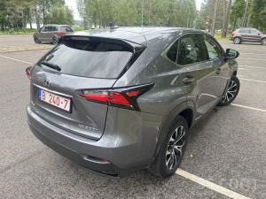 Grey Lexus NX 2016 in Daugavpils, with an engine capacity of 2.50 L and mileage of 204 thousand km for 21250 €, photo 5 on AUTOMOTO.COM.LV