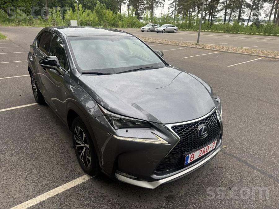 Grey Lexus NX 2016 in Daugavpils, with an engine capacity of 2.50 L and mileage of 204 thousand km for 21250 €, photo 12 on AUTOMOTO.COM.LV