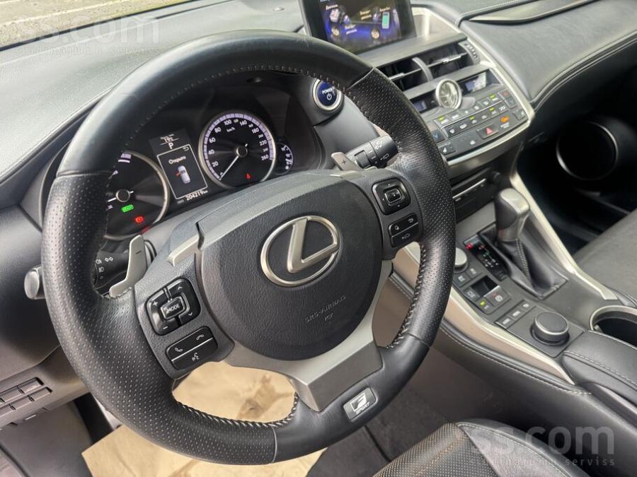 Grey Lexus NX 2016 in Daugavpils, with an engine capacity of 2.50 L and mileage of 204 thousand km for 21250 €, photo 14 on AUTOMOTO.COM.LV