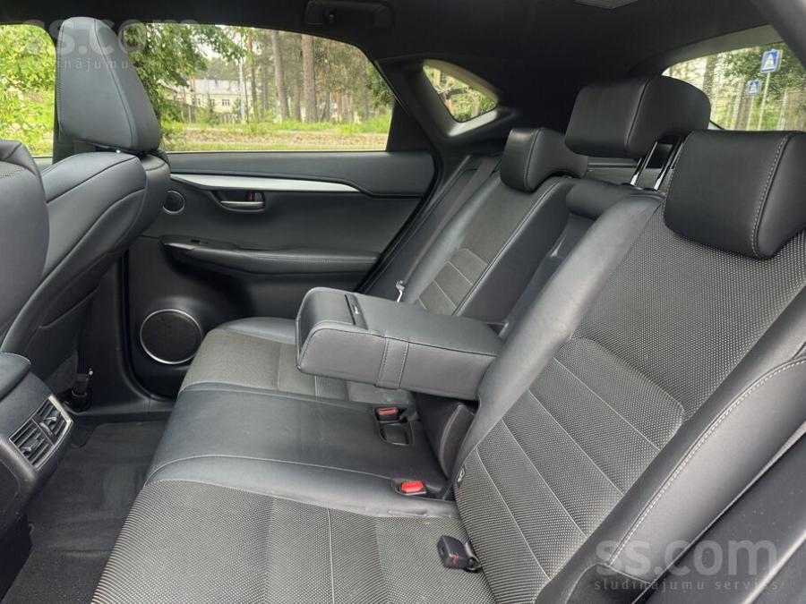 Grey Lexus NX 2016 in Daugavpils, with an engine capacity of 2.50 L and mileage of 204 thousand km for 21250 €, photo 21 on AUTOMOTO.COM.LV