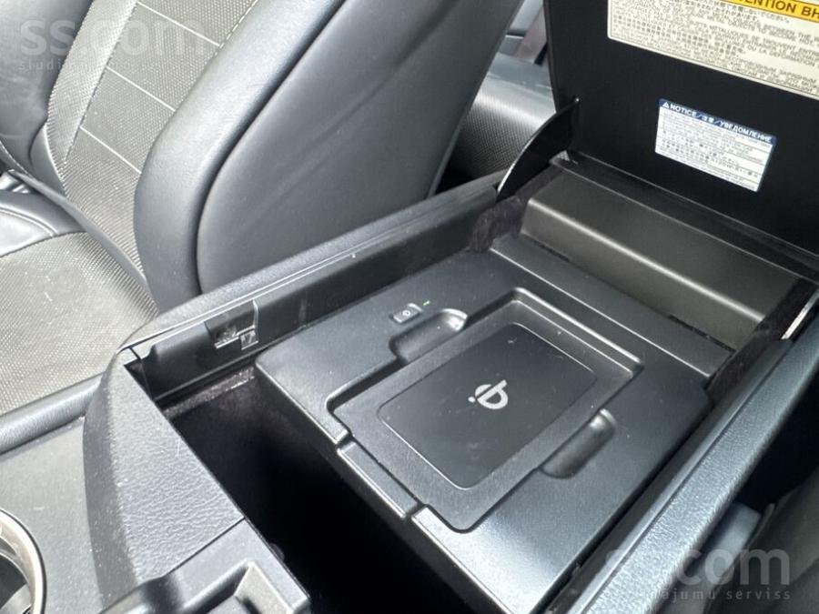 Grey Lexus NX 2016 in Daugavpils, with an engine capacity of 2.50 L and mileage of 204 thousand km for 21250 €, photo 26 on AUTOMOTO.COM.LV