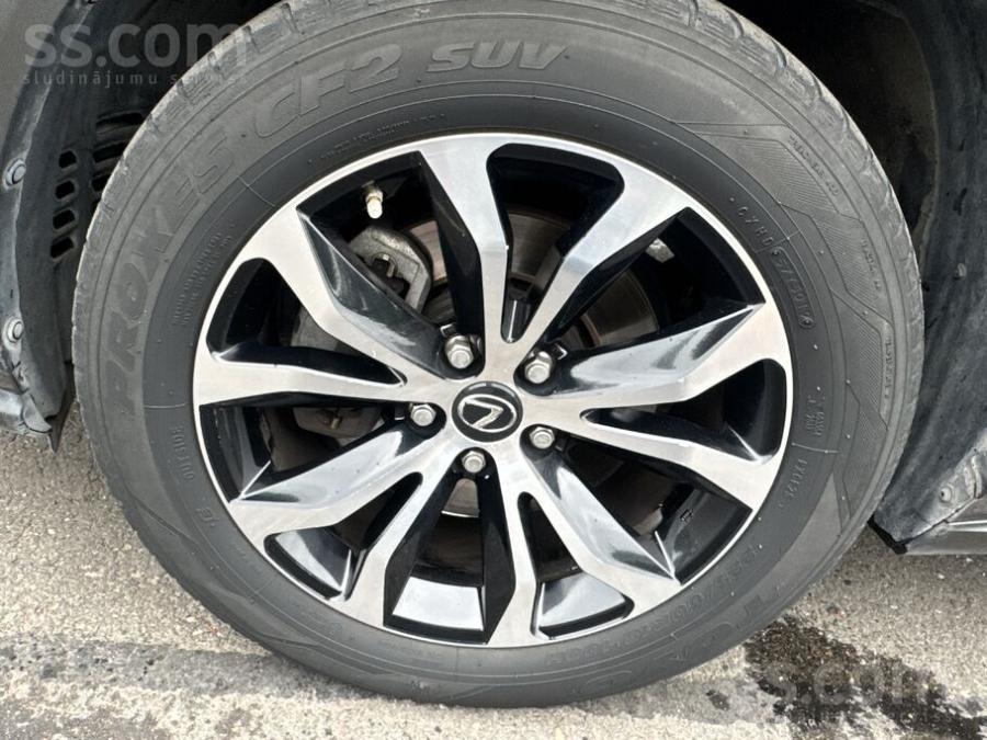 Grey Lexus NX 2016 in Daugavpils, with an engine capacity of 2.50 L and mileage of 204 thousand km for 21250 €, photo 32 on AUTOMOTO.COM.LV
