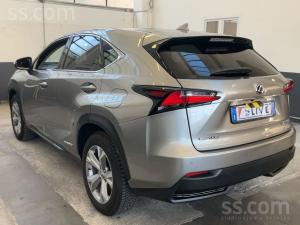 Pelēks Lexus NX 2016 Daugavpils, ar dzinēja tilpumu 2.50 L un nobraukumu 153 tūkst. km par 21400 €, foto 4 vietnē AUTOMOTO.COM.LV