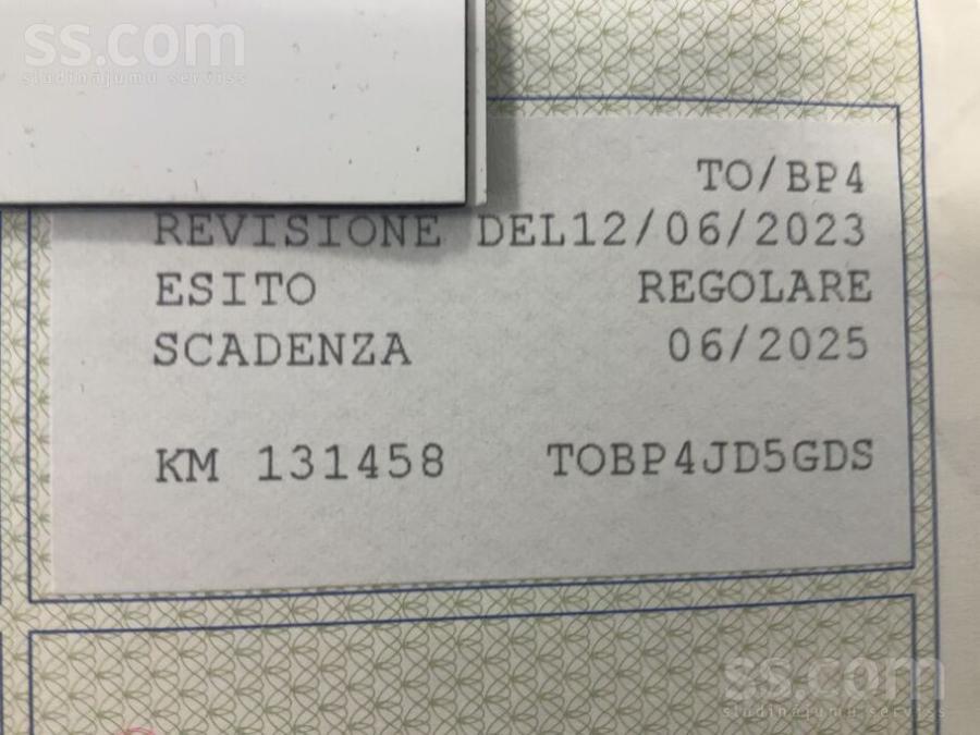 Pelēks Lexus NX 2016 Daugavpils, ar dzinēja tilpumu 2.50 L un nobraukumu 153 tūkst. km par 21400 €, foto 24 vietnē AUTOMOTO.COM.LV