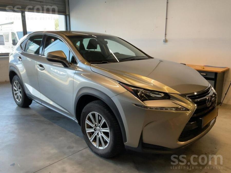 Pelēks Lexus NX 2016 Daugavpils, ar dzinēja tilpumu 2.50 L un nobraukumu 222 tūkst. km par 17800 €, foto 3 vietnē AUTOMOTO.COM.LV