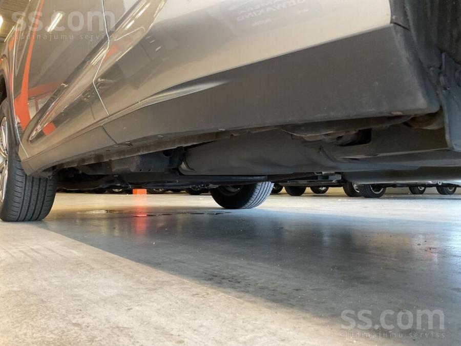 Pelēks Lexus NX 2016 Daugavpils, ar dzinēja tilpumu 2.50 L un nobraukumu 222 tūkst. km par 17800 €, foto 21 vietnē AUTOMOTO.COM.LV