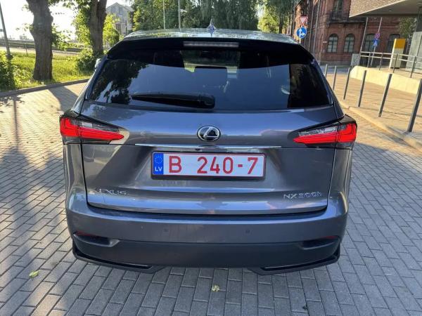 Pelēks Lexus NX 2016 Daugavpils, ar dzinēja tilpumu 2.50 L un nobraukumu 204 tūkst. km par 20950 €, foto 5 vietnē AUTOMOTO.COM.LV