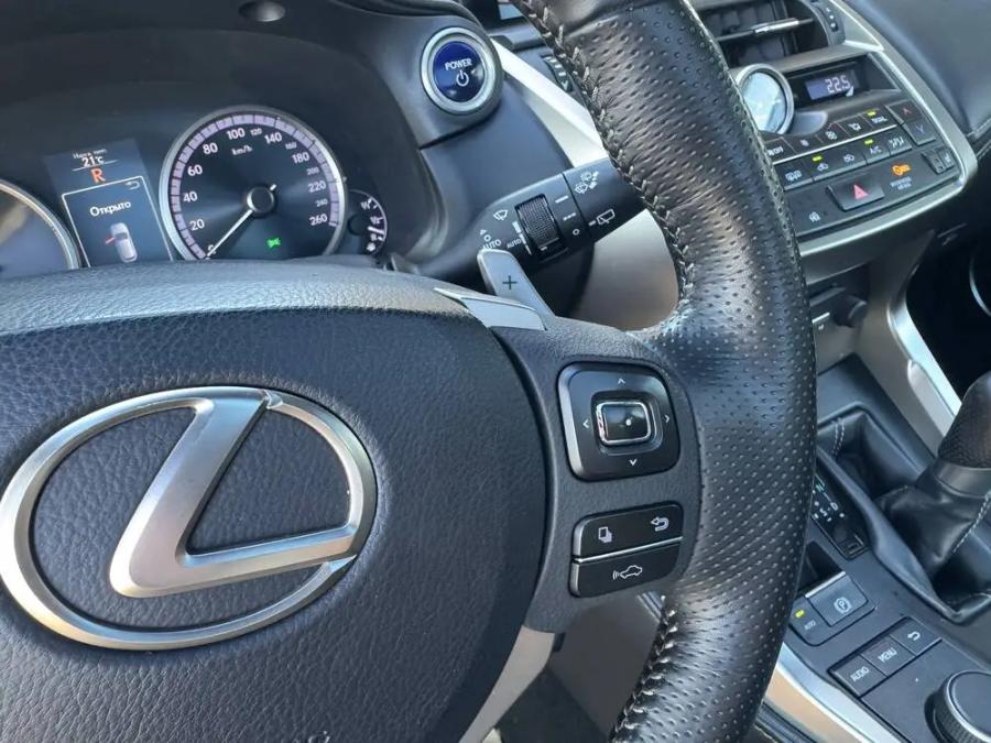Pelēks Lexus NX 2016 Daugavpils, ar dzinēja tilpumu 2.50 L un nobraukumu 204 tūkst. km par 20950 €, foto 23 vietnē AUTOMOTO.COM.LV