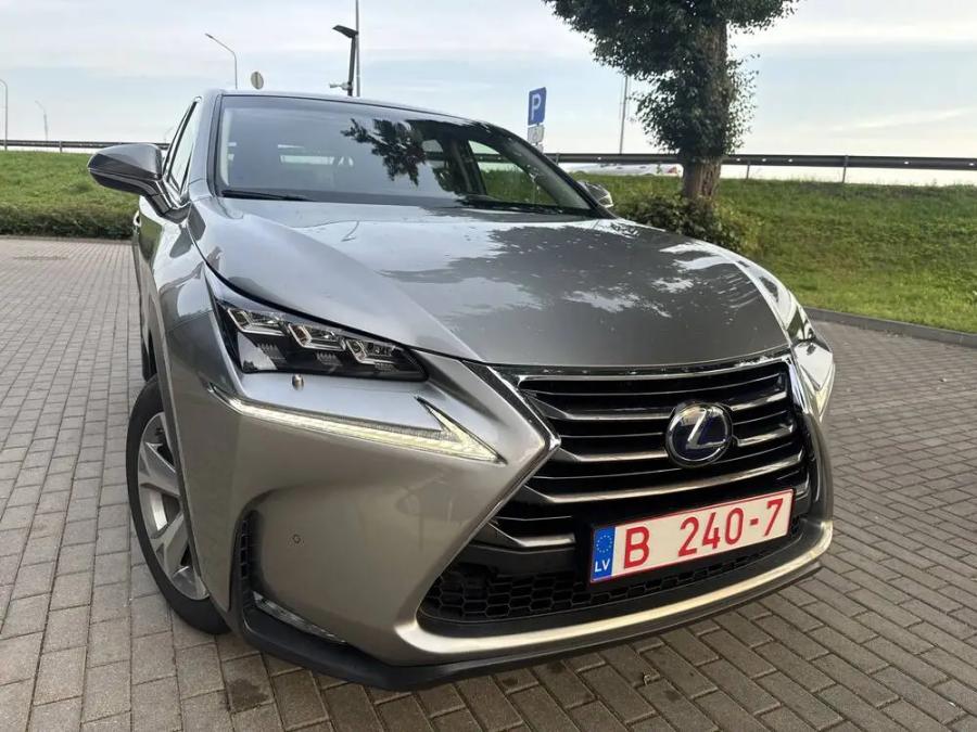 Pelēks Lexus NX 2016 Daugavpils, ar dzinēja tilpumu 2.50 L un nobraukumu 153 tūkst. km par 21950 €, foto 1 vietnē AUTOMOTO.COM.LV