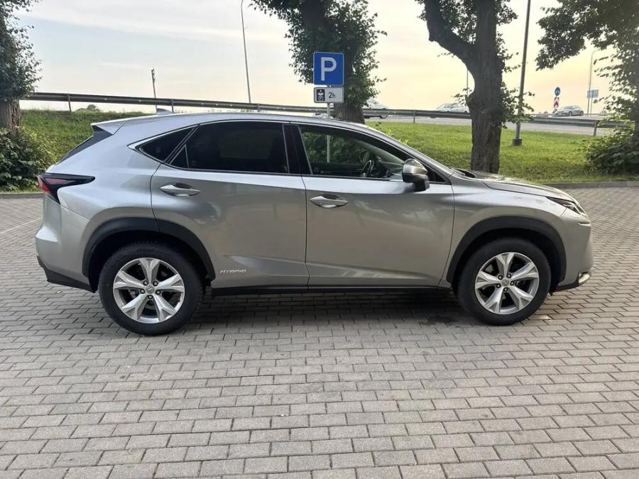 Pelēks Lexus NX 2016 Daugavpils, ar dzinēja tilpumu 2.50 L un nobraukumu 153 tūkst. km par 21950 €, foto 6 vietnē AUTOMOTO.COM.LV