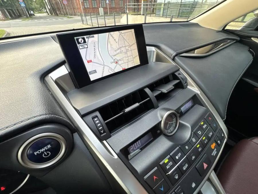 Pelēks Lexus NX 2016 Daugavpils, ar dzinēja tilpumu 2.50 L un nobraukumu 153 tūkst. km par 21950 €, foto 41 vietnē AUTOMOTO.COM.LV