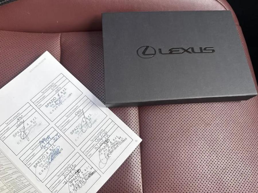 Pelēks Lexus NX 2016 Daugavpils, ar dzinēja tilpumu 2.50 L un nobraukumu 153 tūkst. km par 21950 €, foto 46 vietnē AUTOMOTO.COM.LV